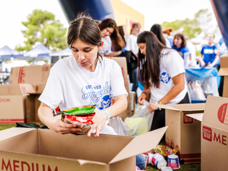 Generosity Shines During BYU Alumni Service Projects for Away Football ...